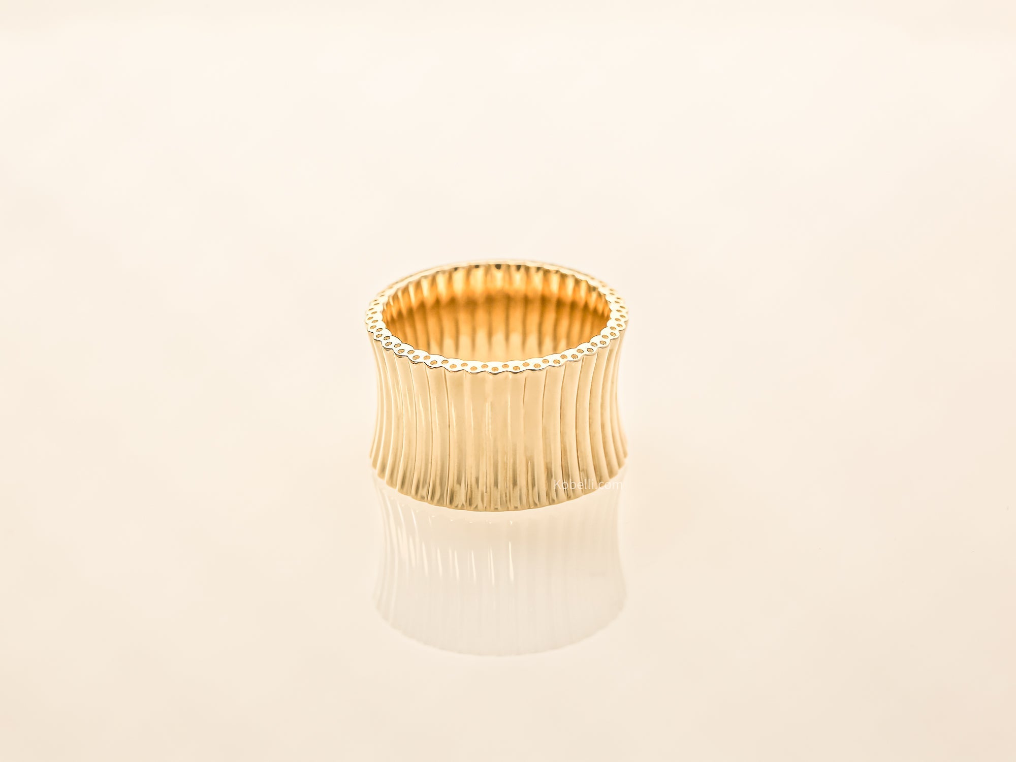 Kobelli Custom Tailored Ribbed Solid Gold Wide Ring