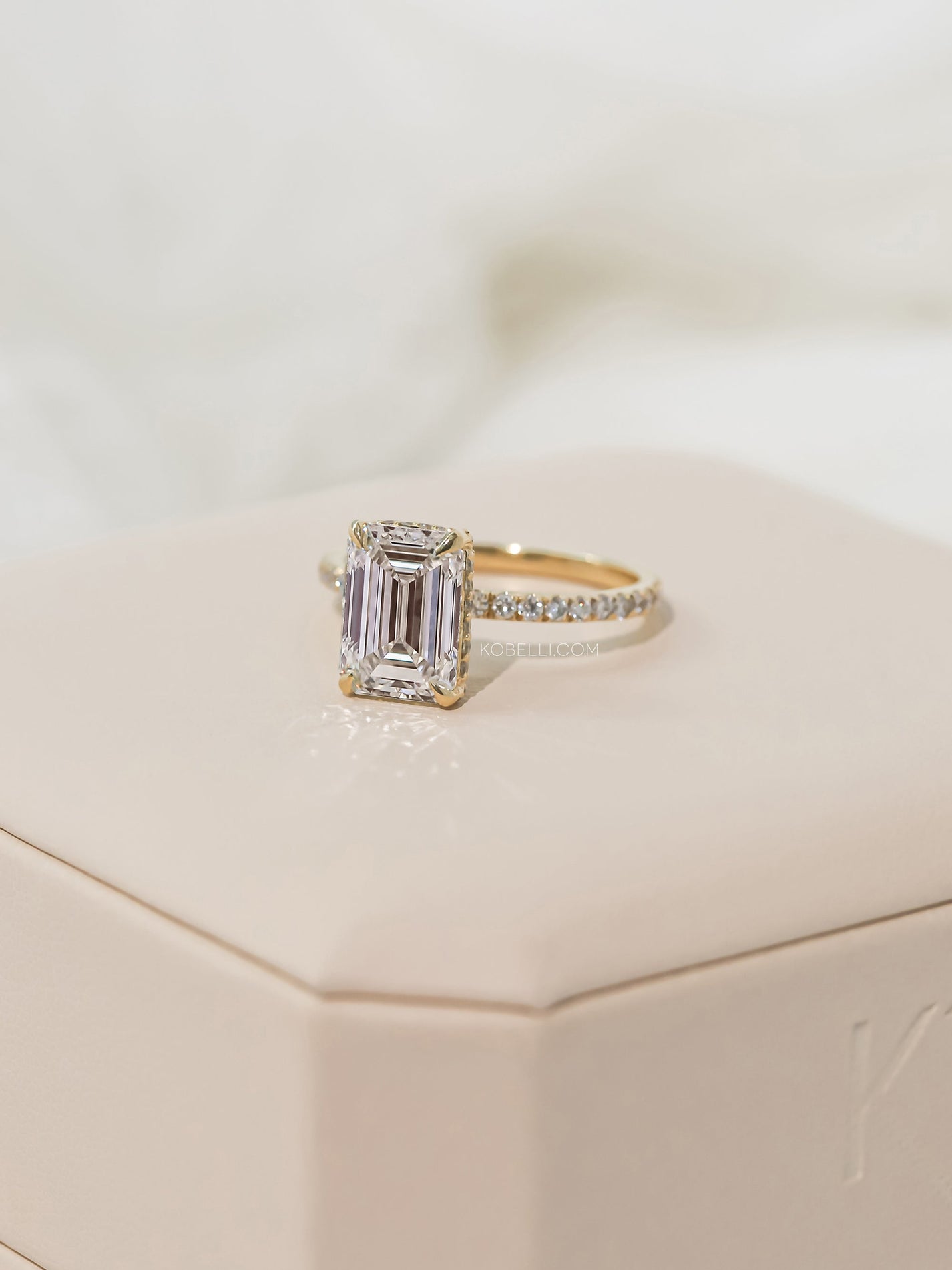 Kobelli Certified Lab-Grown Diamond Engagement Ring - 3 Carat Emerald ...