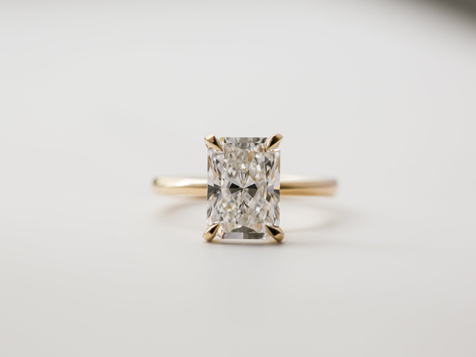 Kobelli Custom Tailored Floating Open Girdle Solitaire Diamond Basic ...