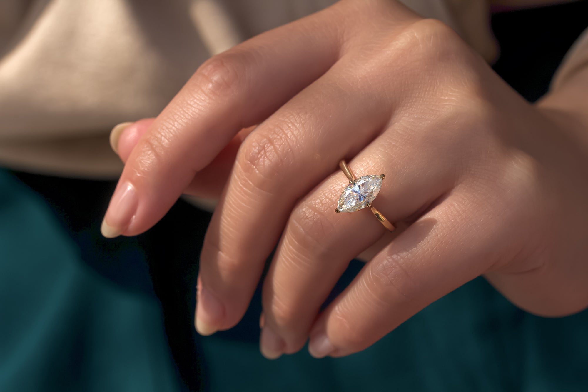 Kobelli 2 Carat Marquise LG Diamond Compass Engagement Ring - Mérida